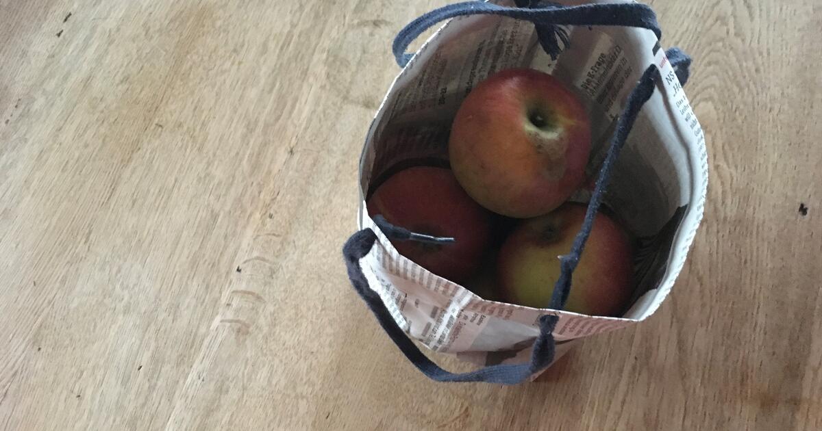 Die Tüte mit den Äpfeln